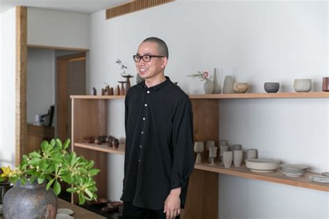 うつわディクショナリー68 もっとも新しい備前焼、森本仁さんのうつわ(madamefigarojapon) うつわディクショナリー68 もっとも新しい備前焼、森本仁さんのうつわ(madamefigarojapon)