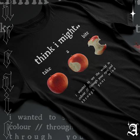 Camiseta Basica Algodao Think I Might Maçã Take A Bite Music Beabadoobee Cantora Unissex