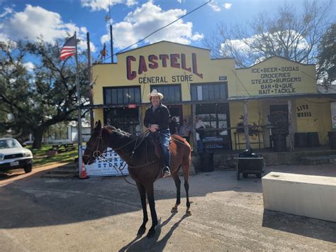 Life And Work With Cuatro Tolson Of Austin Voyage Austin