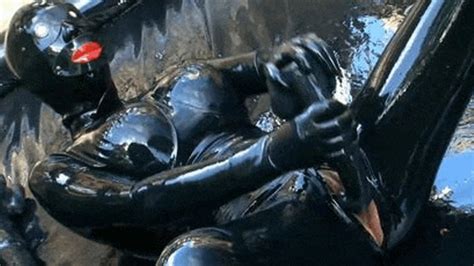 Messy Latex E Girl And The Heavy Rubber Sploshing Outdoor Session Part Of Best