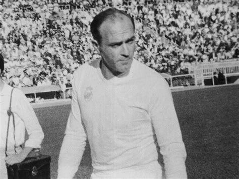 Alfredo Di Stefano Dead Real Madrid Legend Passes Away At 88 The