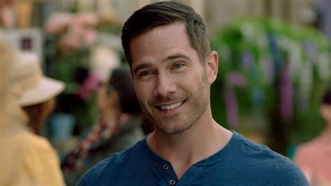 10 Best Male Actors In Hallmark Christmas Movies Ranked