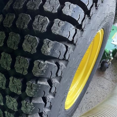 John Deere 3045r Compact Tractor With Loader Bertie Green