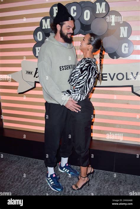 Joakim Noah Beach With Girlfriend