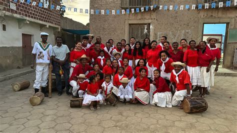 Chicaloma La Entrada De La Saya Chicalomeña En La Víspera De La Fiesta De Gran Poder 2023