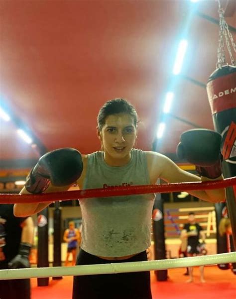 Maria Hîngu Fostă Concurentă Survivor România Despre Plecarea Anei Dobrovie Perfecte Ro