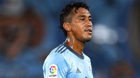 Renato Tapia Habría Sido Excluido Del Celta De Vigo Tras Escándalo Por