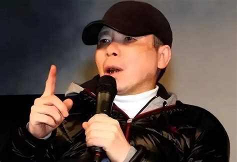 冯小刚去了美国，他说寒假回国 知乎