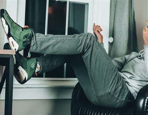 Pin By Michael Kell On Michael Kell Pantsuit Fashion Suits