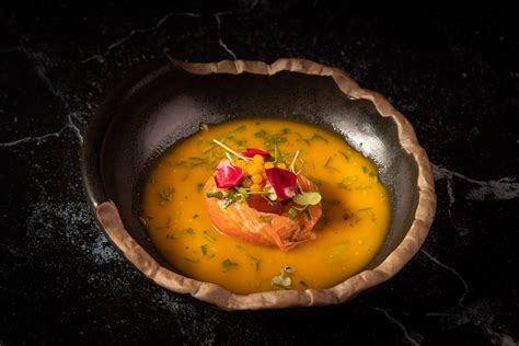 Tiradito De Salmón Zekkei Sushi Nikkei