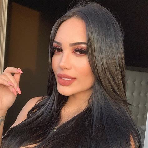 Latinas Hot