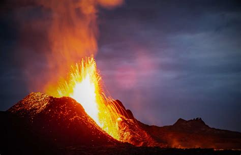 Inilah Deretan 16 Gunung Berapi Paling Berbahaya Di Dunia Ada Satu Di