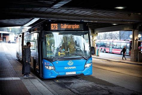 Mitt I Stockholm Bussbolag Vill Stänga Framdörrarna På Bussarna Rtunnelbana