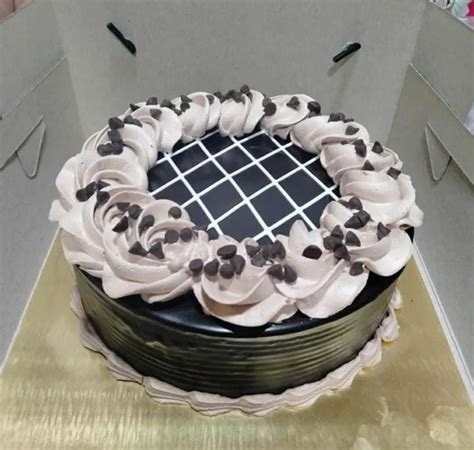 Choco Chips Cake 12 Kg At ₹ 300piece Chocolate Cake In Prayagraj Id 2856517456748