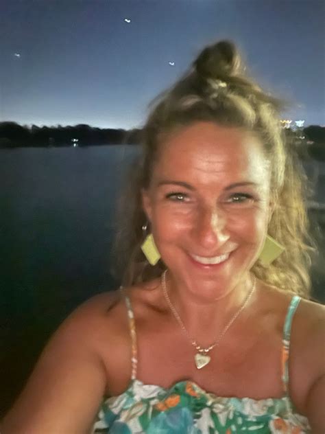 Suzanne Wright 🔥 On Linkedin Community Copywriter Newyear 25 Comments