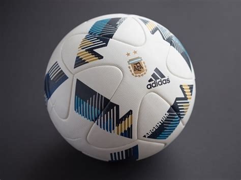 El Fútbol Tiene Nueva Pelota Sitio Oficial De La Asociación Del