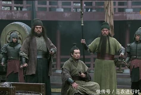 东潘凤，西吕布！潘凤与吕布齐名，为何出场即被斩谁是凶手 看看头条中华网