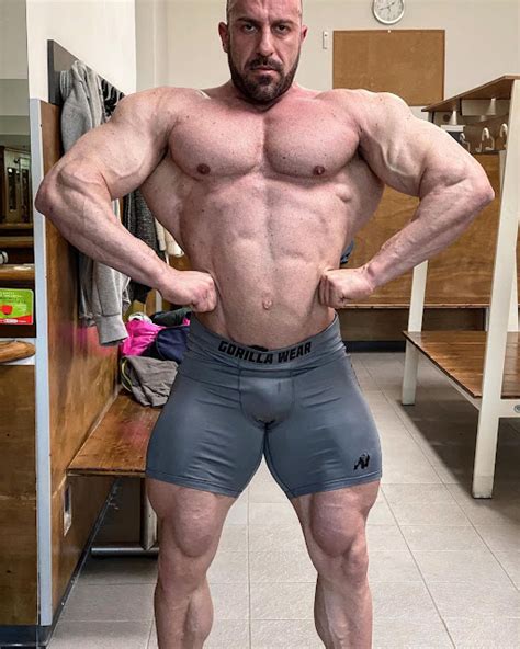Muscle Lover The World Of Bodybuilders Italian Ifbb Pro Bodybuilder