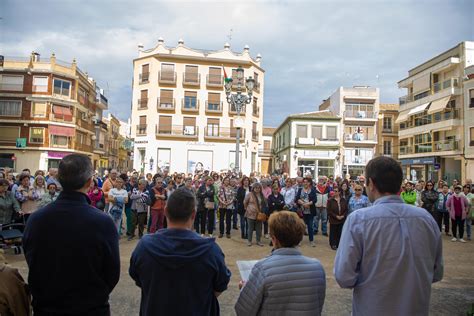 Cheste Guarda Un Minuto De Silencio Por Las Víctimas De La Dana En El Primer Aniversario De La