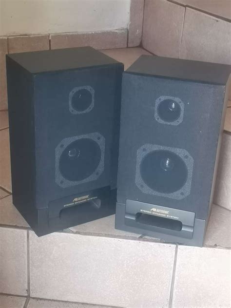 Bookshelf Speakers Vintage Autodek Stereo System Speakers In Good