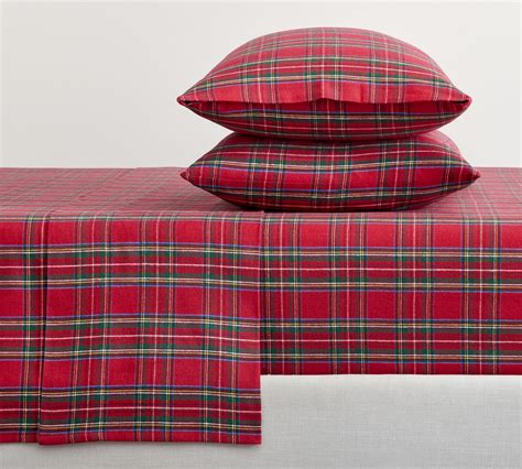 8 Flannel Sheet Sets That Are Cozy Warm And Perfect For Fall And