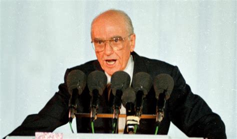 Ανδρέας Παπανδρέου Σαν σήμερα 5 Φεβρουαρίου 1919 γεννήθηκε ο άνθρωπος της Αλλαγής