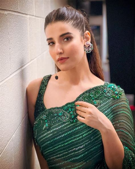 Hareem Farooq Sizzles In A Glitzy Green Sari At The Hum Awards 22 Pictures Lens