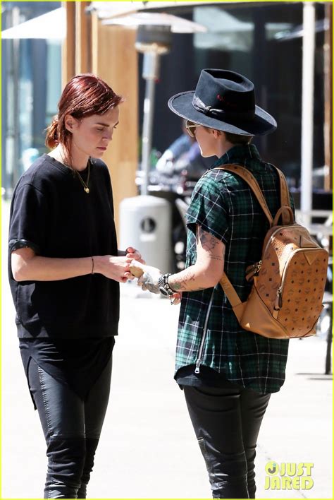 Photo Ruby Rose Phoebe Dahl Hold Hands 16 Photo 3503592 Just Jared