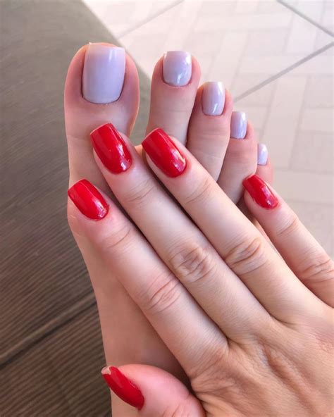 Shakira Bold Red Nails On Hands Soft Lavender On Toes—chic And