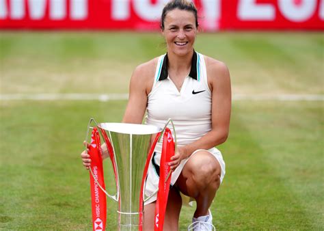 Kontra K Freundin Celina Euchner Einblicke In Ihr Leben Und Ihre