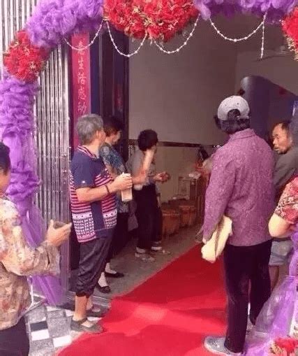 龙港街头的那些讨米人方晓芬