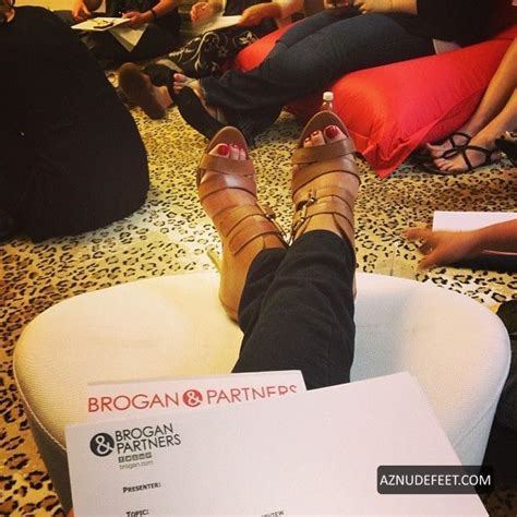 Jaclyn Schultz Feet Aznudefeet