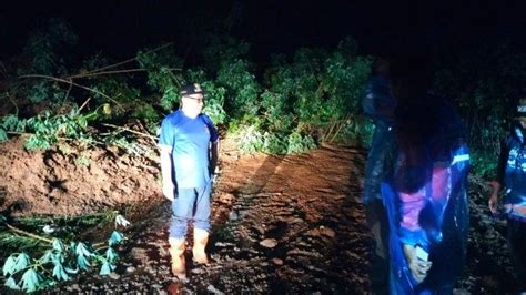 Tinjau Lokasi Longsor Pj Wali Kota Payakumbuh Jasman Segera Kerahkan