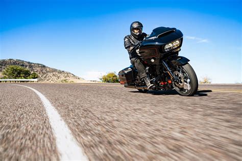 2021 Harley Davidson Cvo Road Glide Guide Total Motorcycle