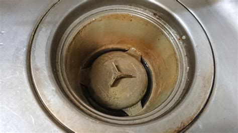 キッチン排水溝のトラップ掃除方法を解説！種類ごとに異なるので要注意