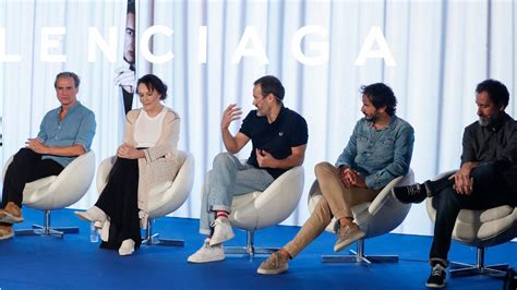 Un Biopic Sobre Balenciaga Será La Primera Producción De Disney En