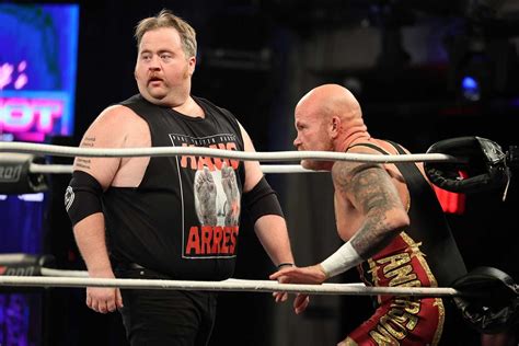 Paul Walter Hausers Wife Amy Has One Request For His Pro Wrestling