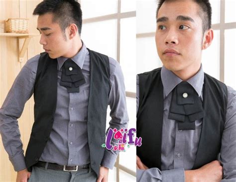 來福，k56全閃鑽男式西服領花 新郎領結糾糾，售價250元 Yahoo奇摩拍賣