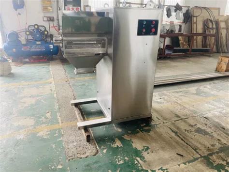 Dry Wet Powder Extruding Rotary Drum Pendular Granulator China Granulator And Pendular Granulator