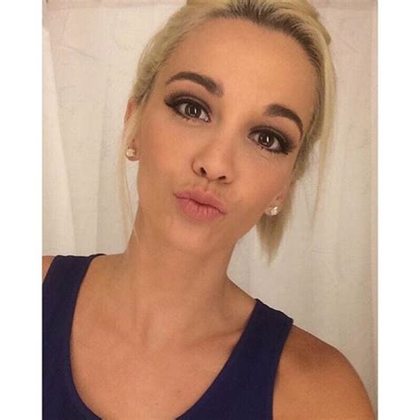 Picture Of Caitlin Arnett