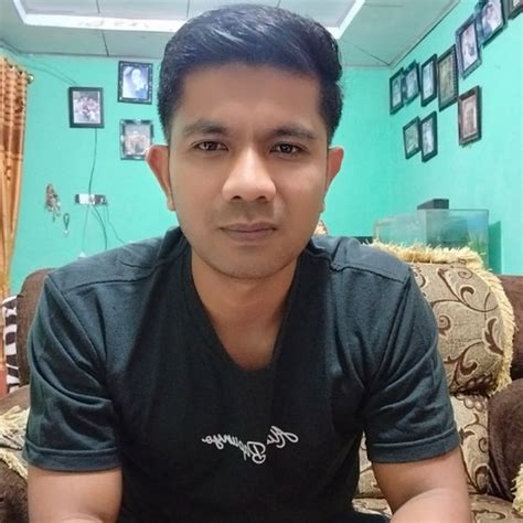 Moel Dengan Kesehariannya Youtube