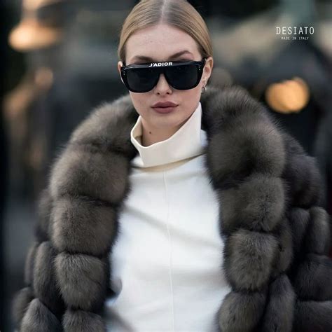 Fur Coat Furs Mink Jackets Hot Dresses Women Fashion Down Jackets