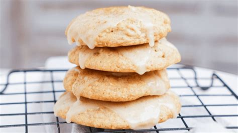 22 Fall Cookies Packed With Cozy Autumn Flavors Laurens Latest