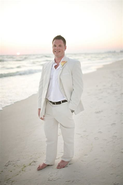 Beach Wedding Groom Outfits
