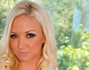Molly Cavalli Biography Wiki Age Height Career Photos And More