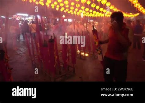 Dragon Pole Stock Videos And Footage Hd And 4k Video Clips Alamy