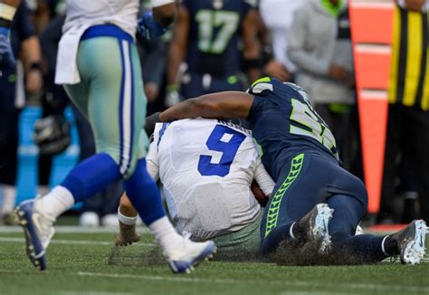 Tony Romo Suffers Broken Bone In Back Twitter Reacts