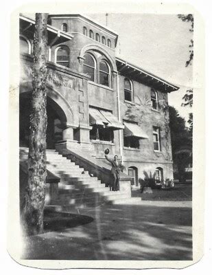 Vintage Old 1920s Photo Of A University Of Laverne Old College Building