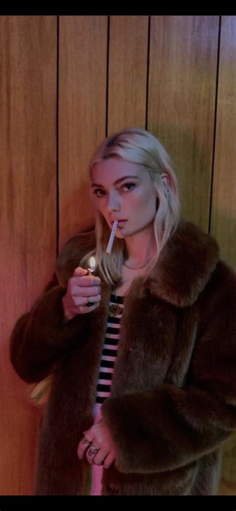 Sarah Holt Rsmokingladycelebs
