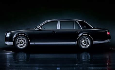 Toyota Century 2026 Ra Mắt Nâng Cấp Công Nghệ Tăng Giá Mạnh